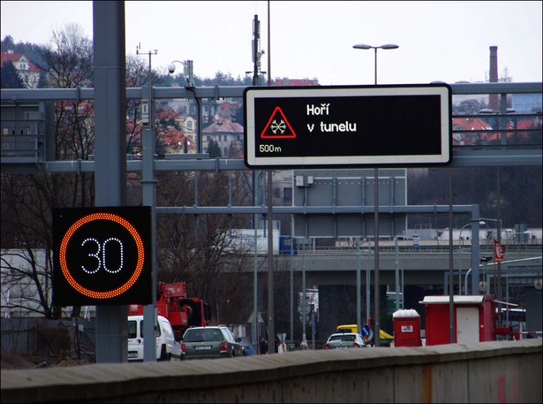 AIoT Explained: The Intersection of AI and the Internet of Things - Sify