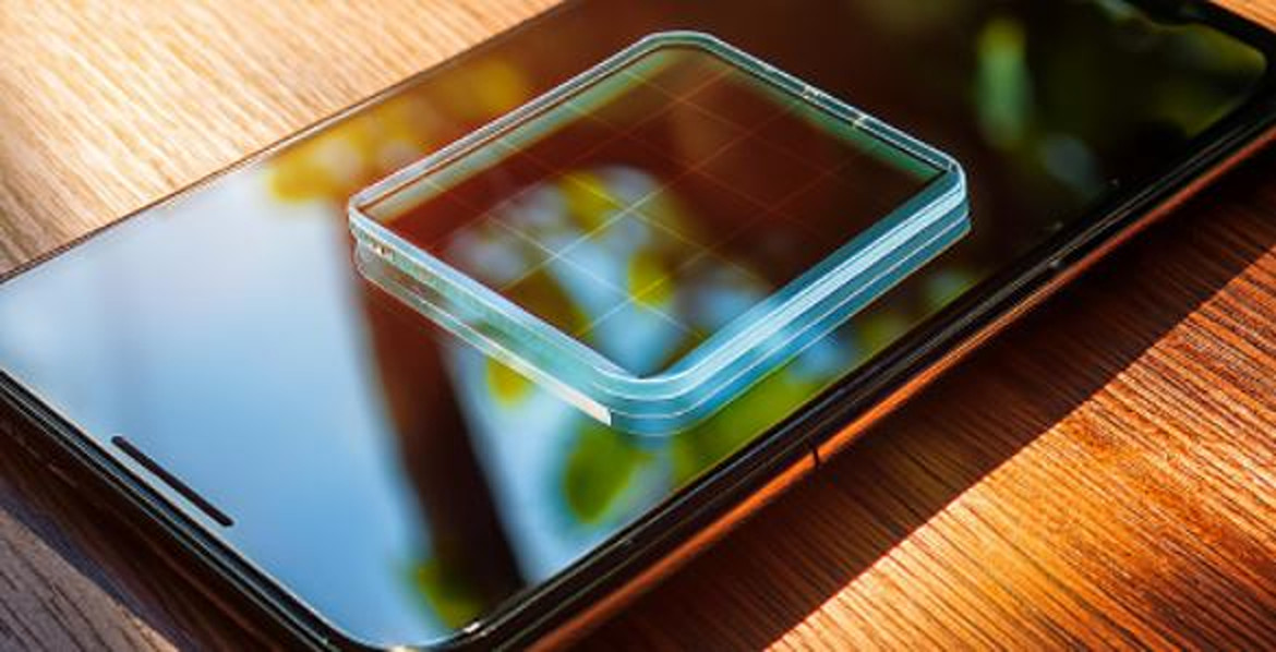 Researchers develop solar cells to charge phones through their screens ...