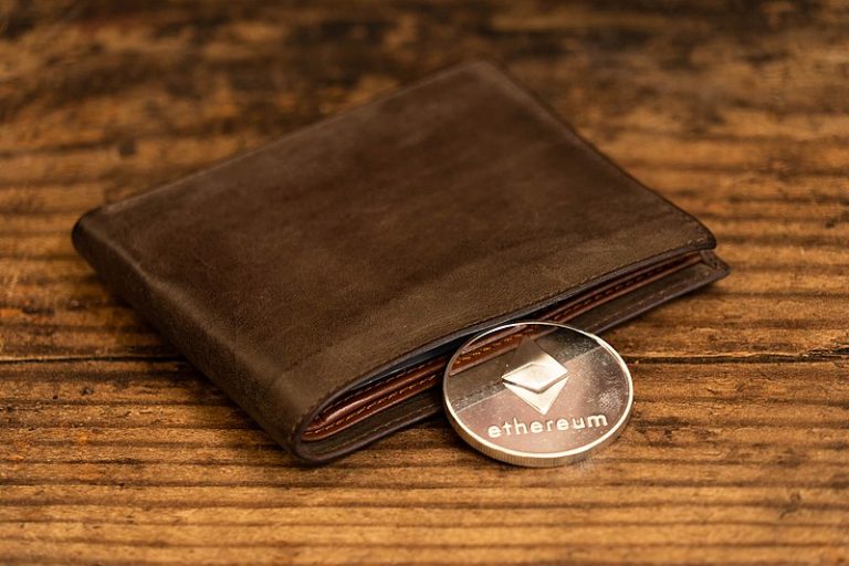 Phantom Wallet: The Fastest-Growing Crypto Wallet - Sify